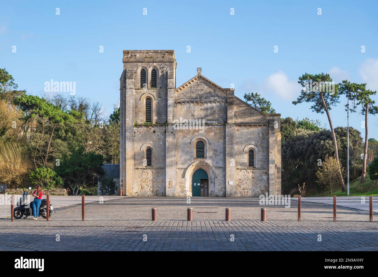 Soulac church hi-res stock photography and images - Alamy
