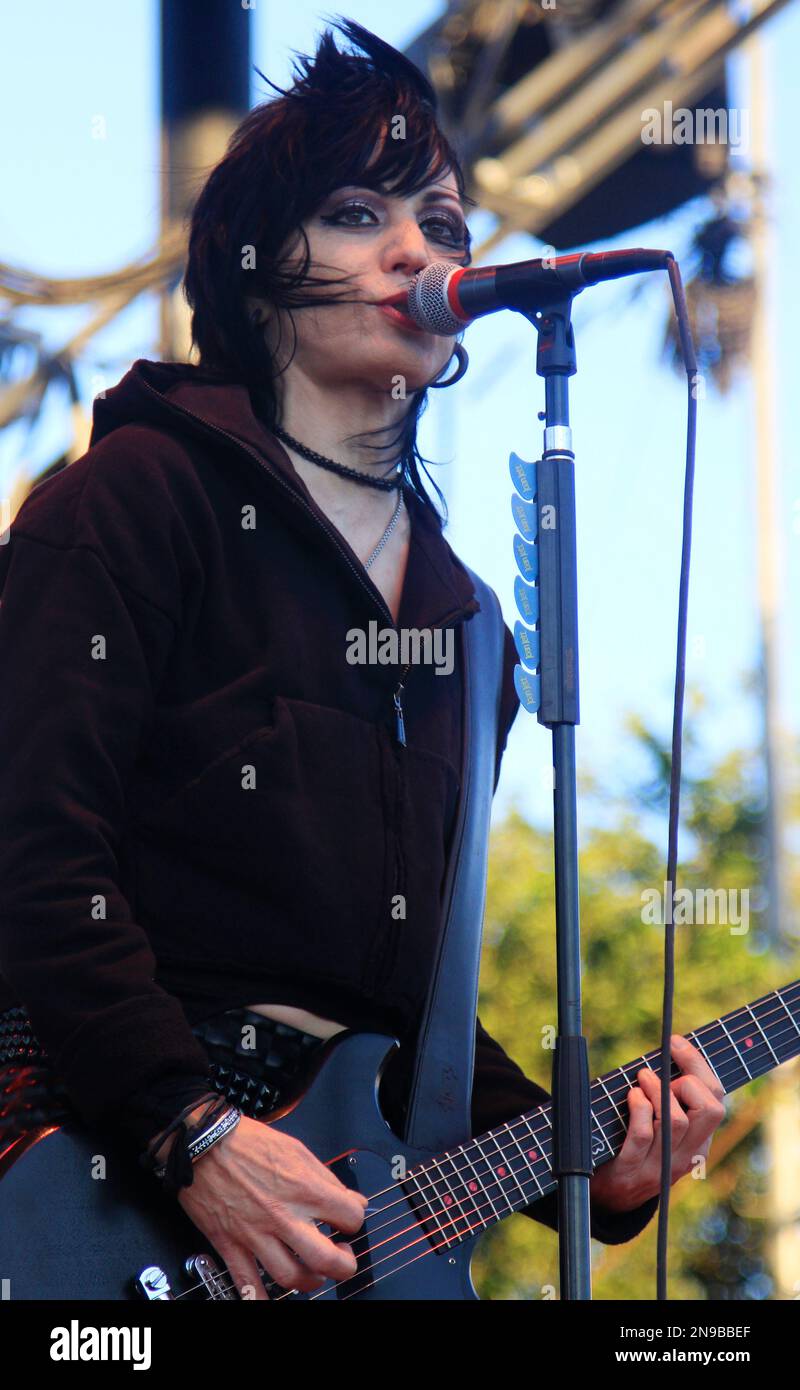 Singer Joan Jett, of Joan Jett and the Blackhearts, performs Thursday ...