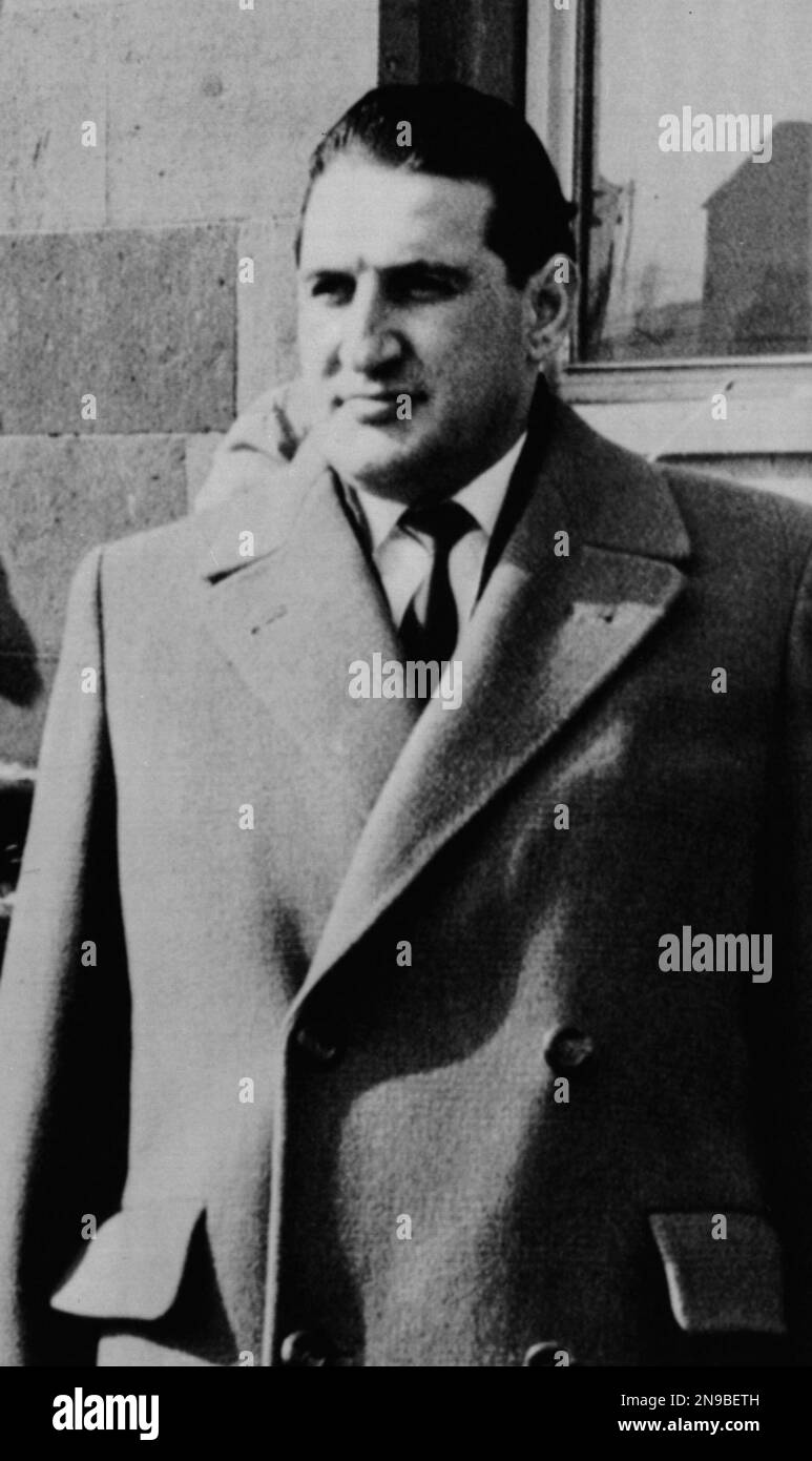 German Jew Hans Frankenthal, a former concentration camp prisoner, is ...