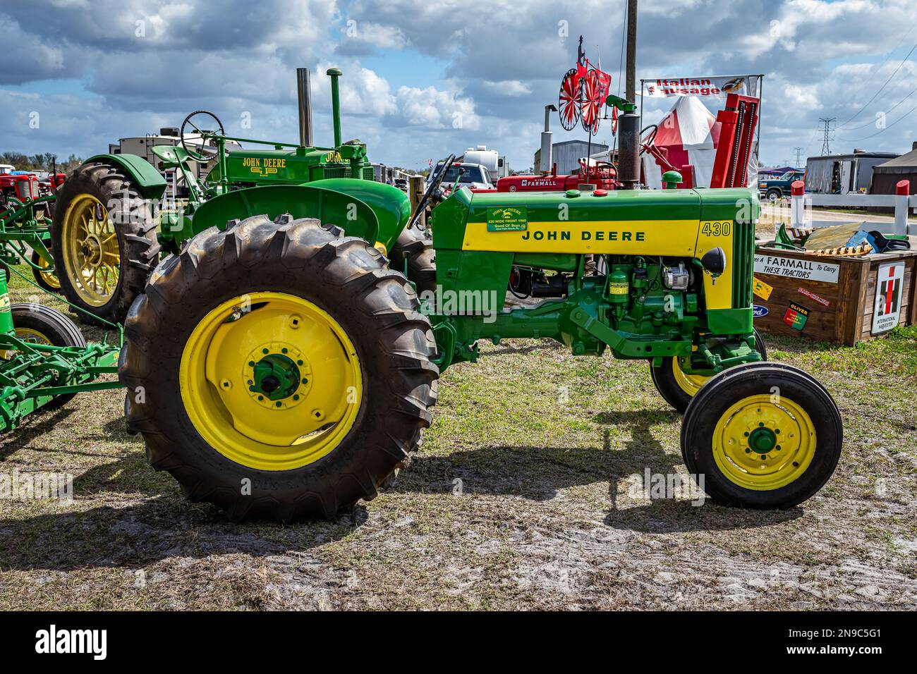 John deere 430 hi-res stock photography and images - Alamy