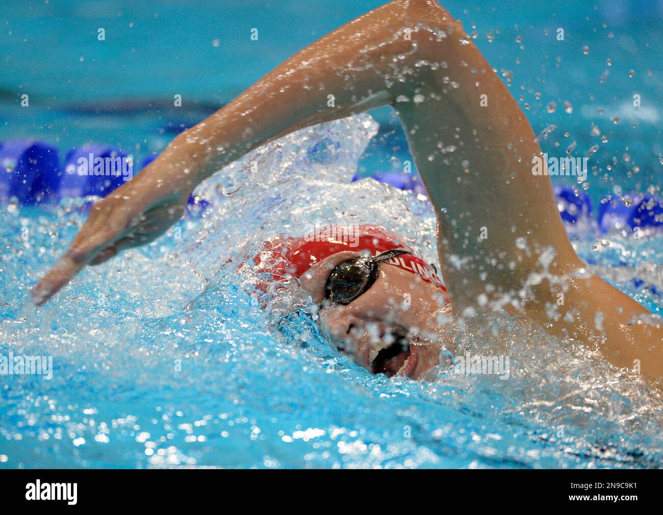 Britain's Rebecca Adlington competes to win bronze in the women's 400 ...