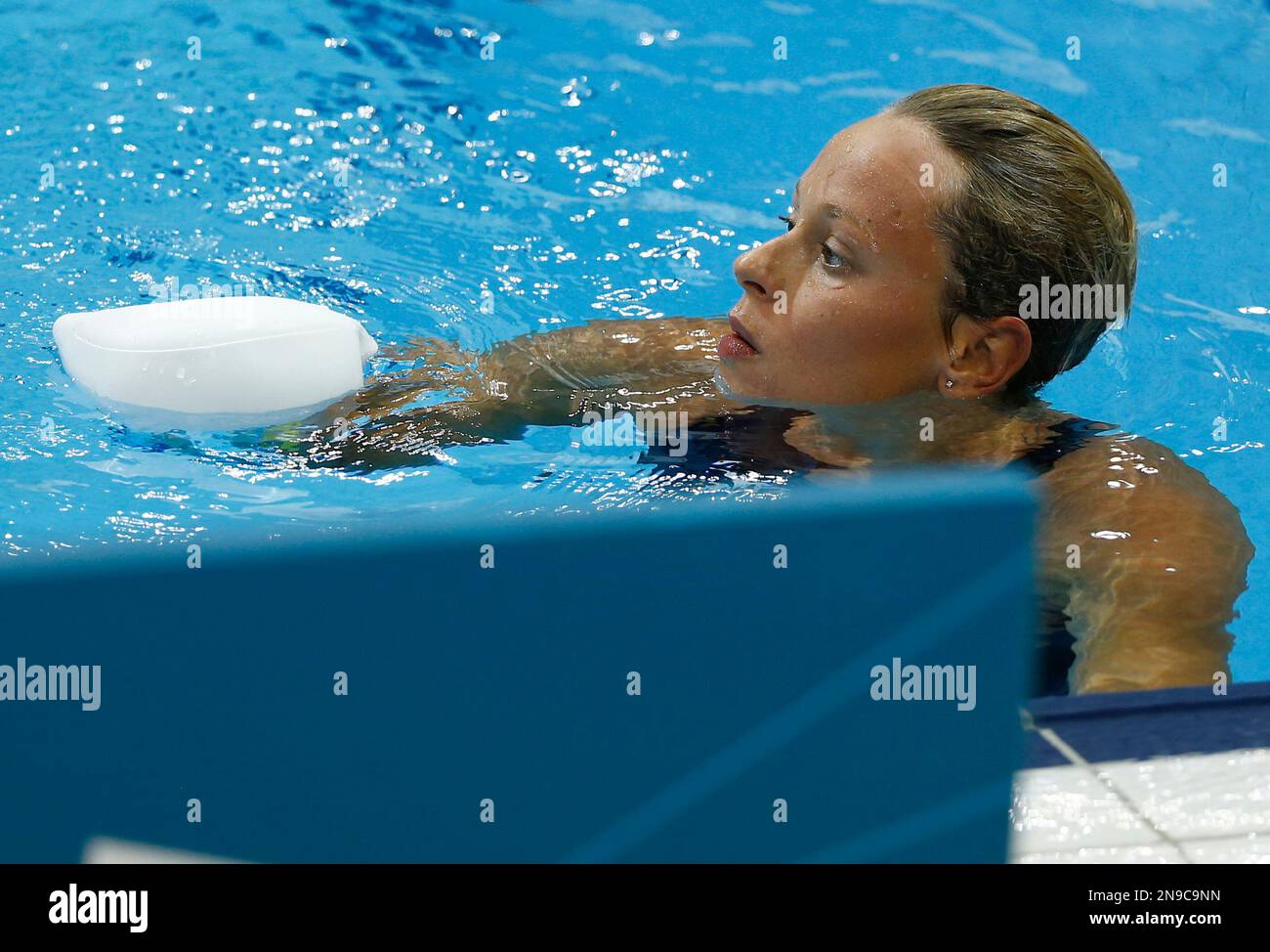 Italy's Federica Pellegrini reacts after competing in the women's 400 ...