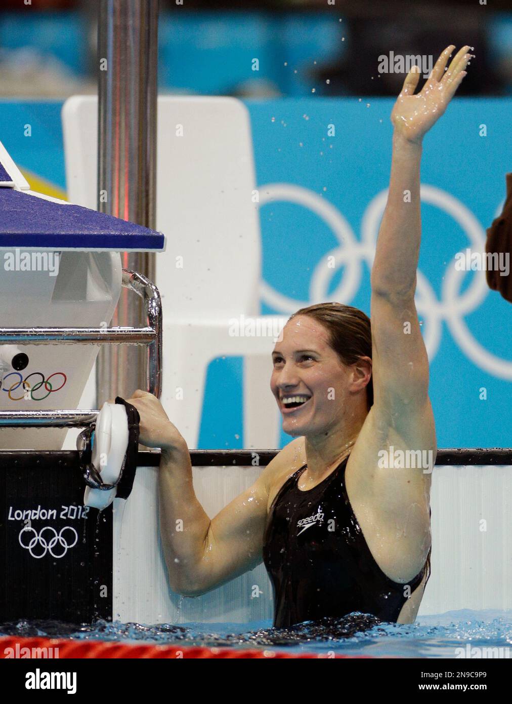 France's Camille Muffat celebrates after winning the women's 400-meter ...