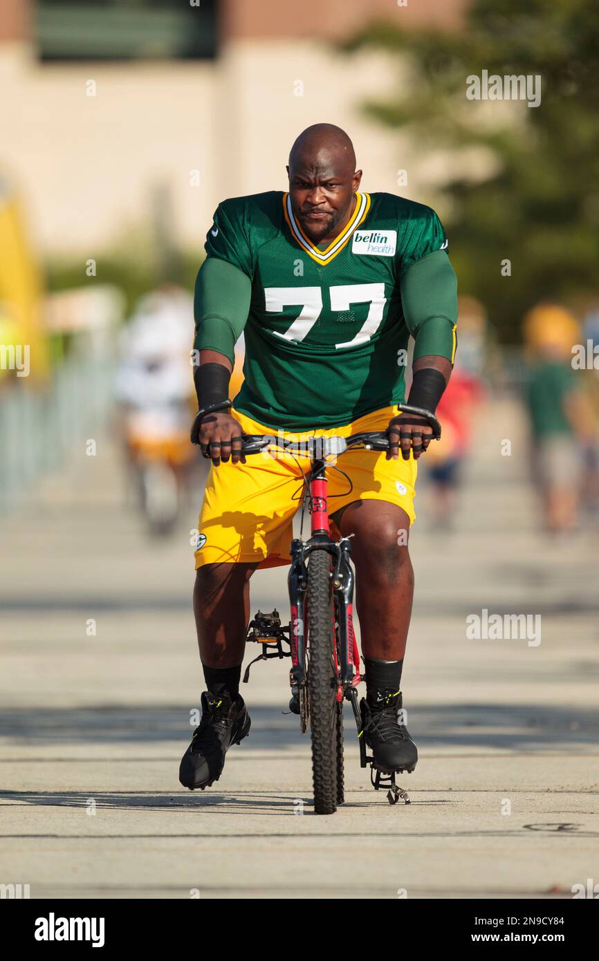 Green Bay Packers tackle Andrew Datko (77) during Green Bay Packers NFL ...