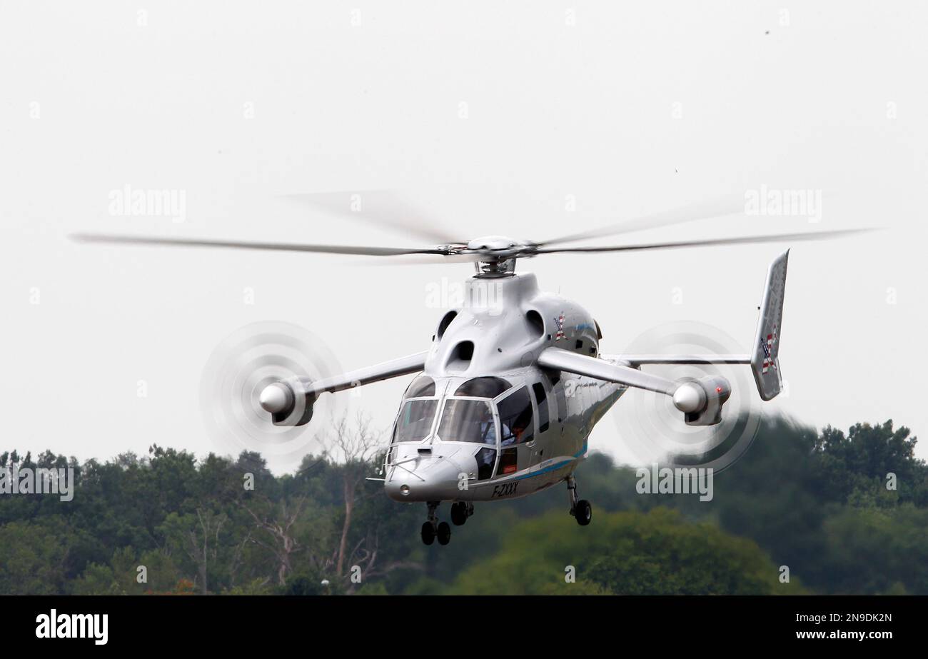 Pilots demonstrate the capabilities of the Eurocopter X3 hybrid ...