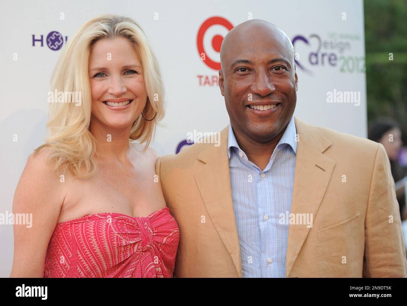 Jennifer Lucas and Byron Allen arrive at the 14th Annual DesignCare to ...