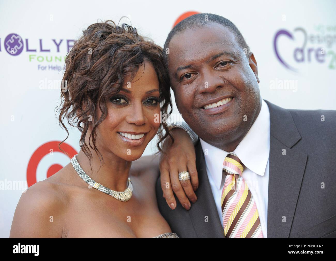Holly Robinson Peete and Rodney Peete arrive at the 14th Annual ...