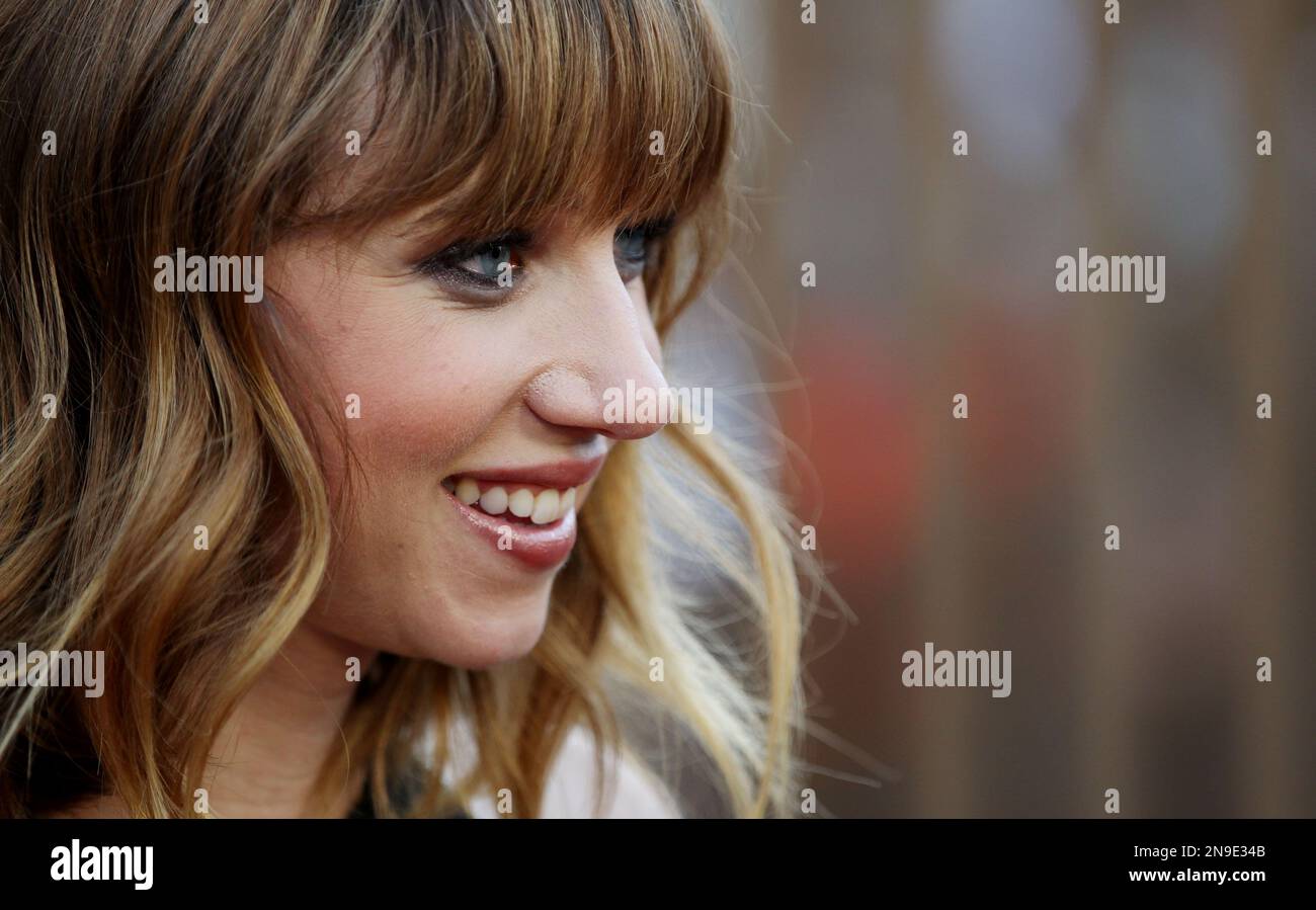 Cast member Zoe Kazan arrives at the premiere of "Ruby Sparks" on ...