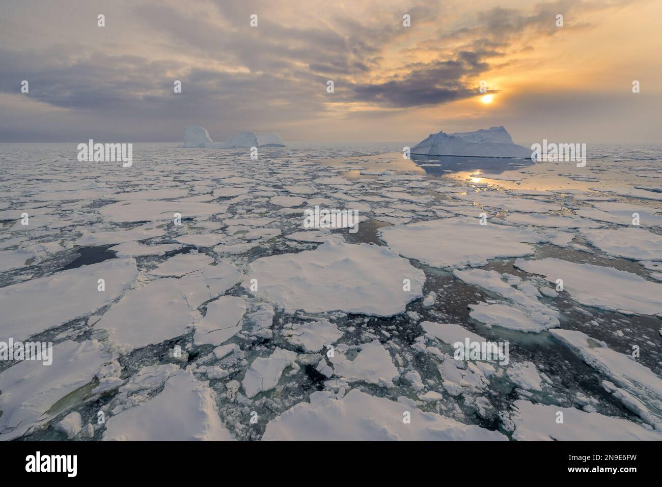 Amundsen sea antarctic hi-res stock photography and images - Alamy