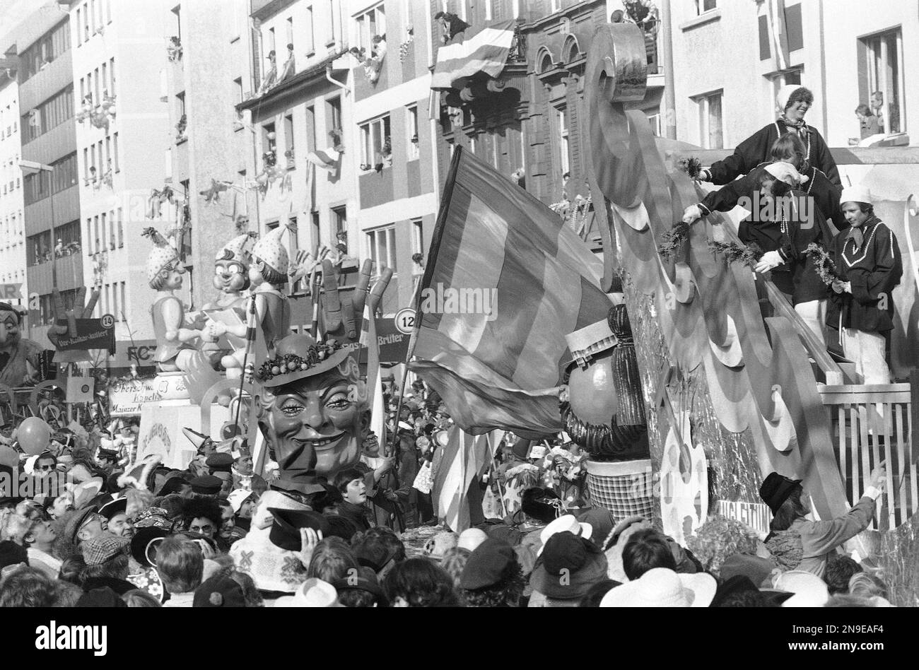 Partial view of the Carnival parade in Mainz, Germany on Feb. 26, 1979 ...