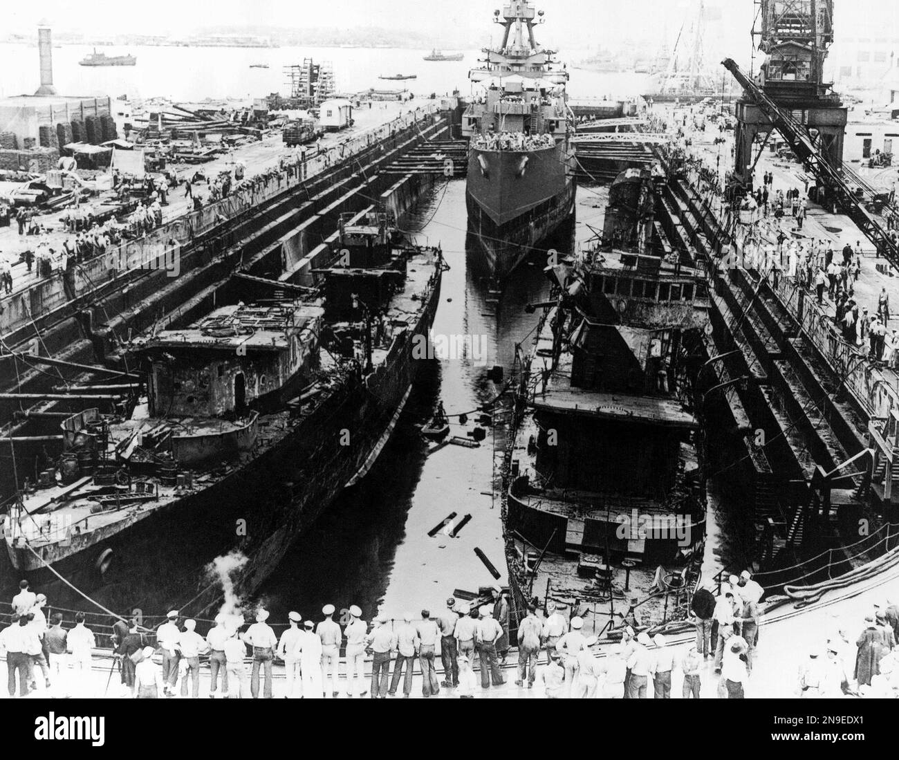 USS Downes (DD-375), left, and USS Cassin (DD-372) in dry dock No. 1 ... USS Downes (DD-375), left, and USS Cassin (DD-372) in dry dock No. 1 ...