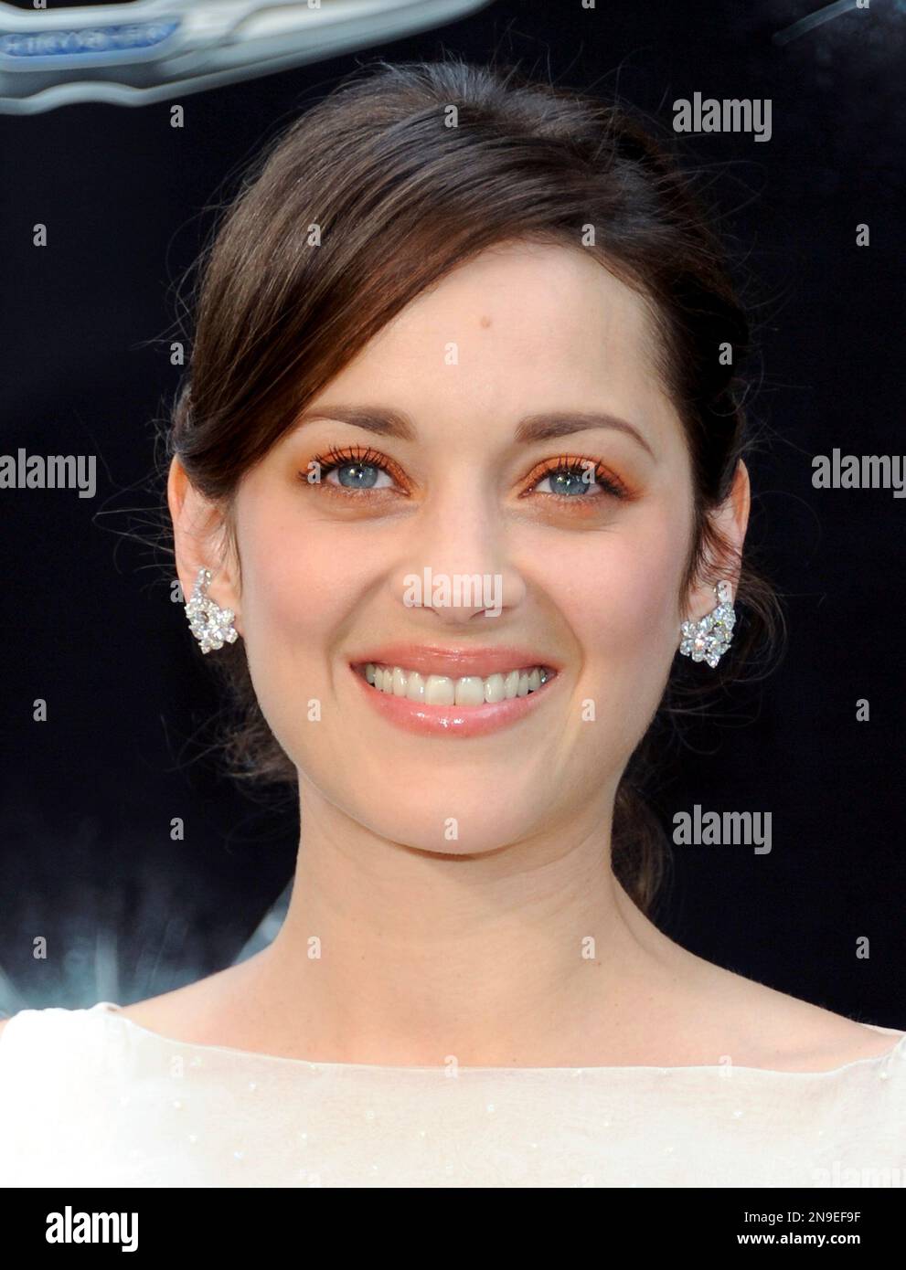 French actress Marion Cotillard attends the world premiere of "The Dark ...