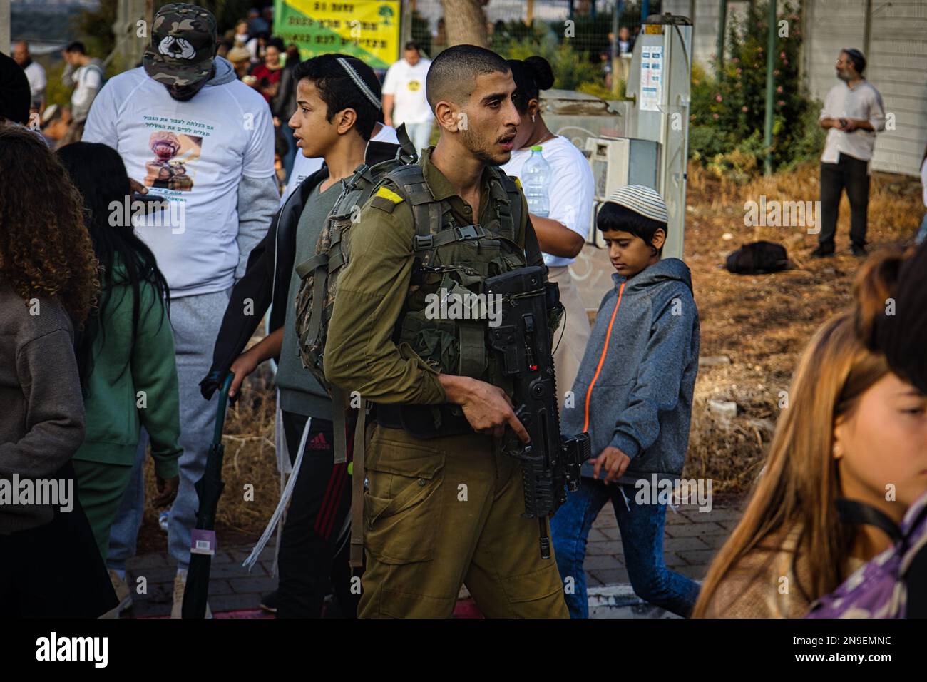 The Golani soldiers and citizens marching in the city of Golani ...