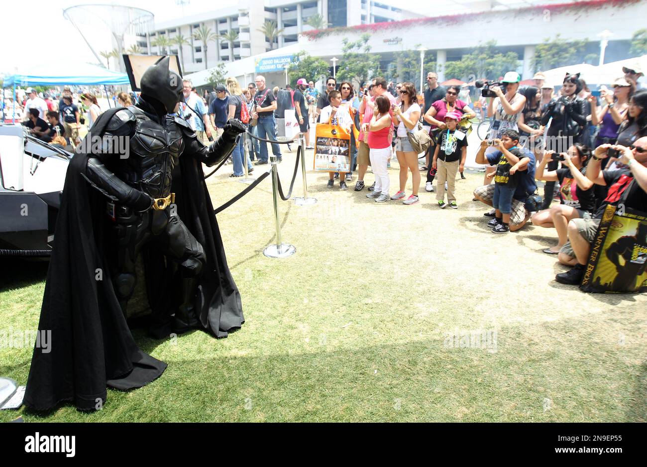 Comic-Con attendee Jonathan Graves, from Los Angeles, strikes a pose in ...