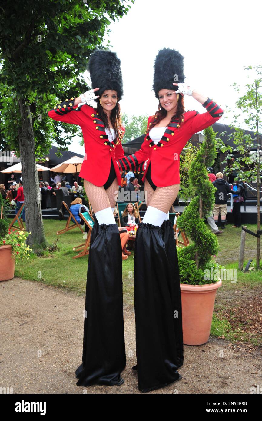 Keavy Lynch with sister Naoimi Lynch seen backstage at the 'Hard Rock ...
