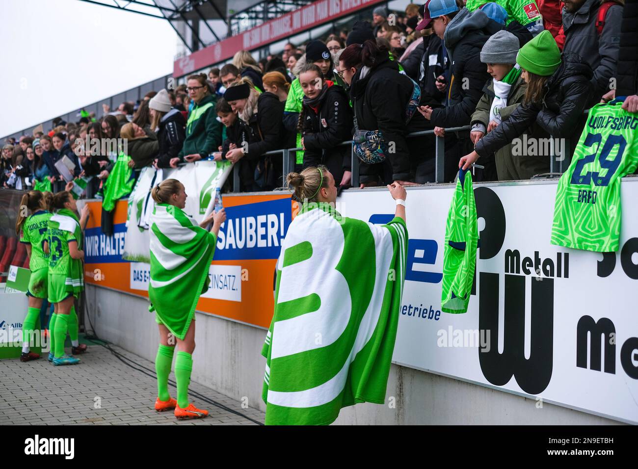 Stadion essen fans hi-res stock photography and images - Alamy