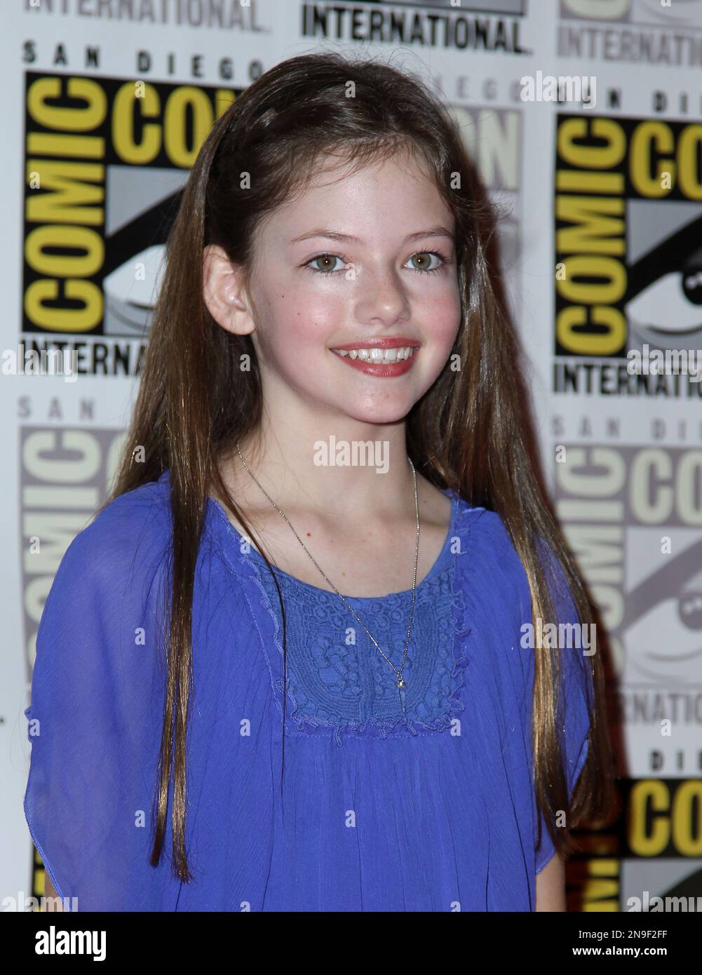 Actress Mackenzie Foy arrives at the "The Twilight Saga: Breaking Dawn ...