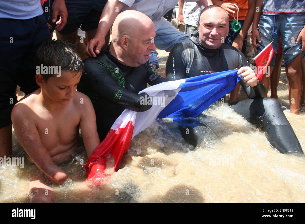 Quadruple amputee Philippe Croizon, his able bodied teammate Arnaud ...