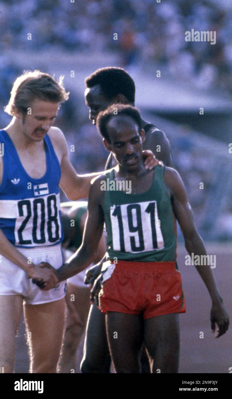 Finland's Kaarlo Maaninka, left, congratulates Miruts Yifter of ...