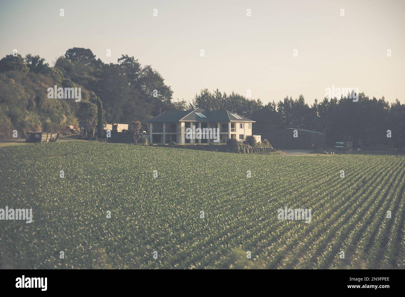 Large manor farm house hi-res stock photography and images - Alamy