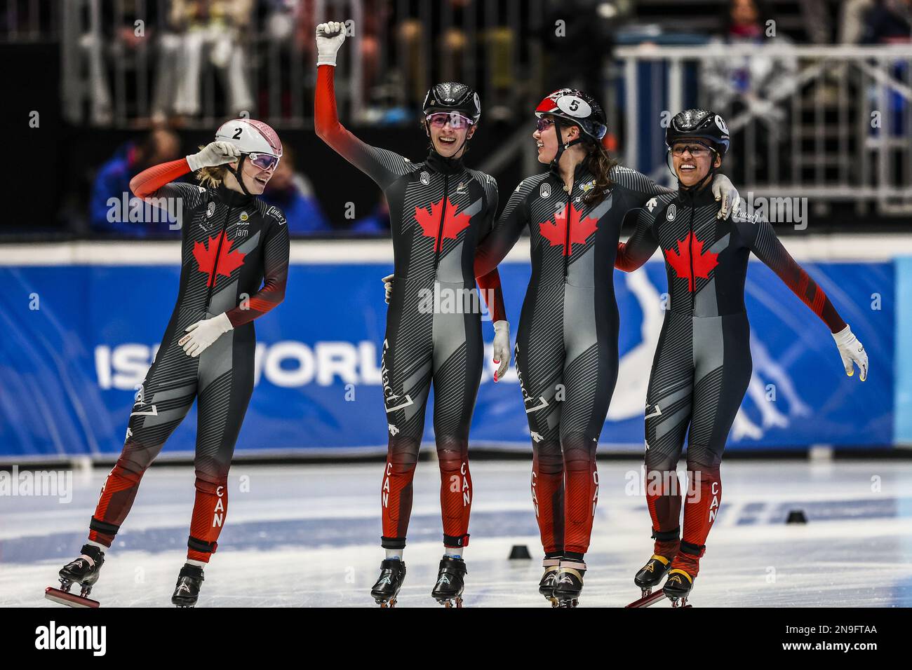 DORDRECHT - Kim Boutin, Rikki Doak, Courtney Sarault, Renee Steenge ...