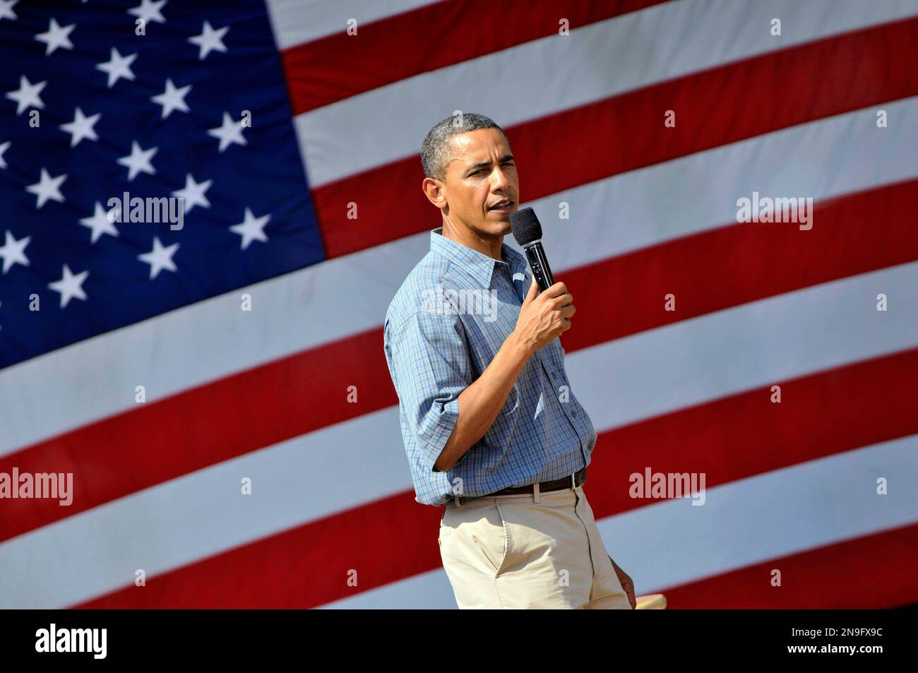 President Barack Obama speaks at an ice cream social at Washington Park ...