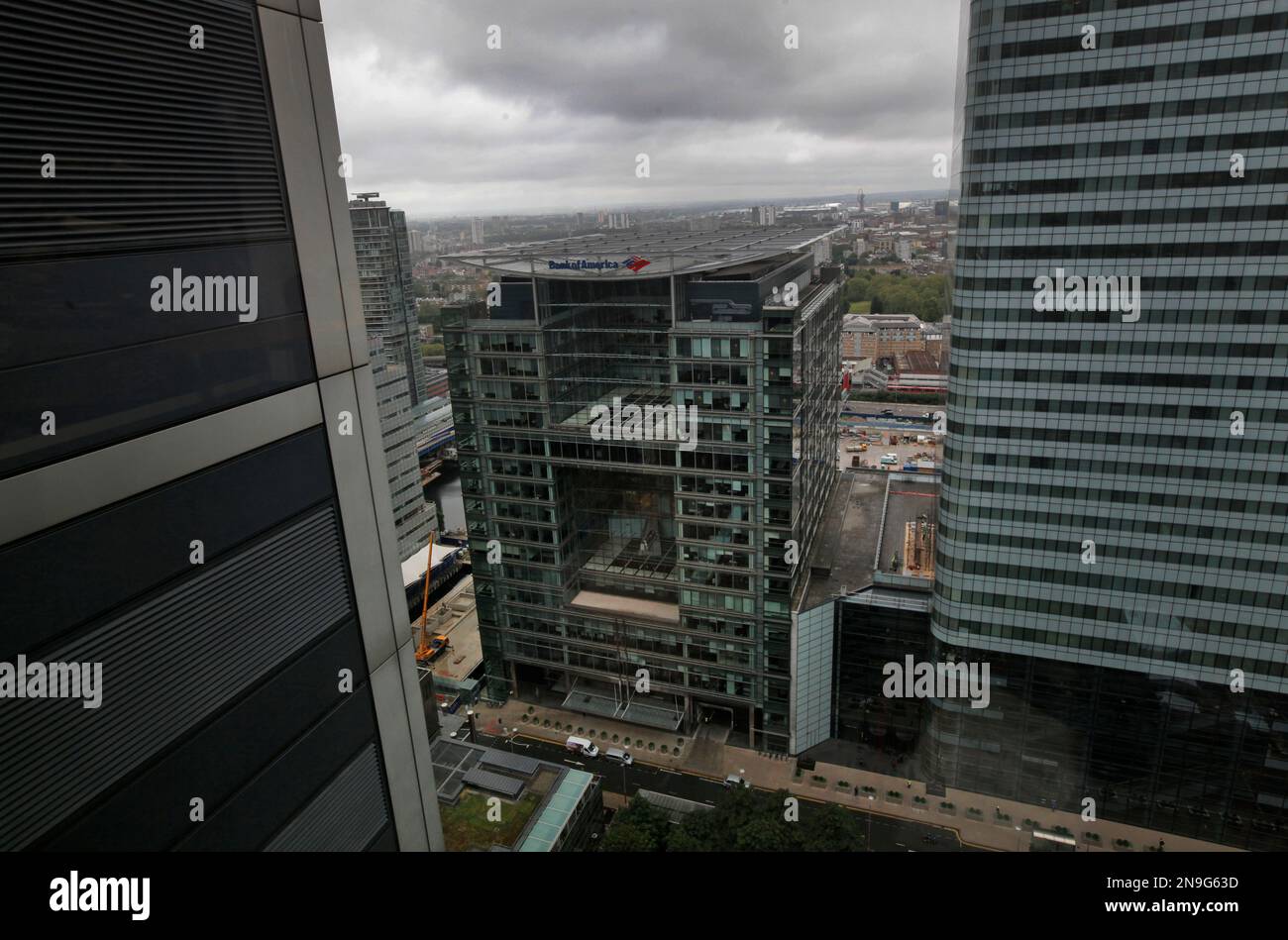 A view of Bank of America headquarters in London's Canary Wharf ...