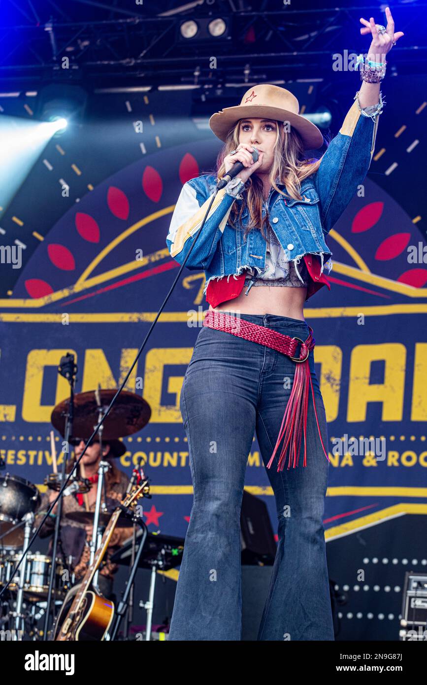 Lainey Wilson Live in concert Stock Photo - Alamy