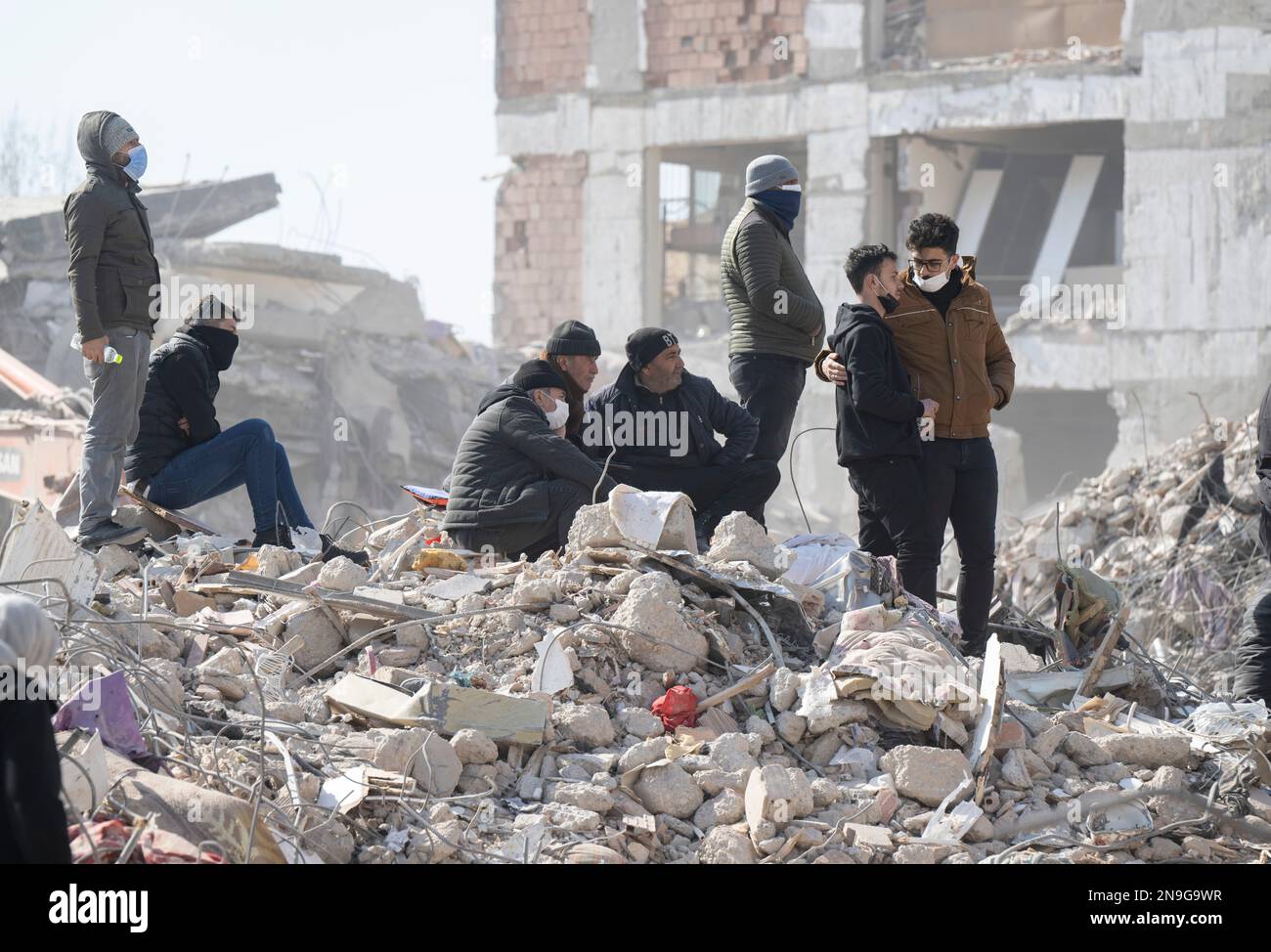 Earthquake recovery efforts hi-res stock photography and images - Alamy