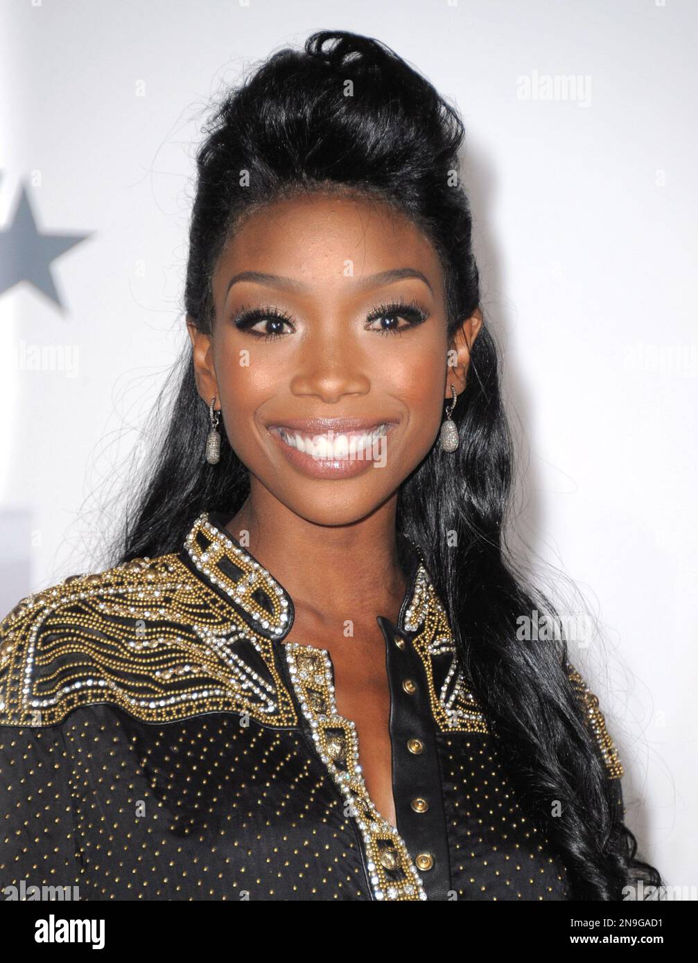 Brandy poses backstage at the BET Awards on Sunday, July 1, 2012, in ...