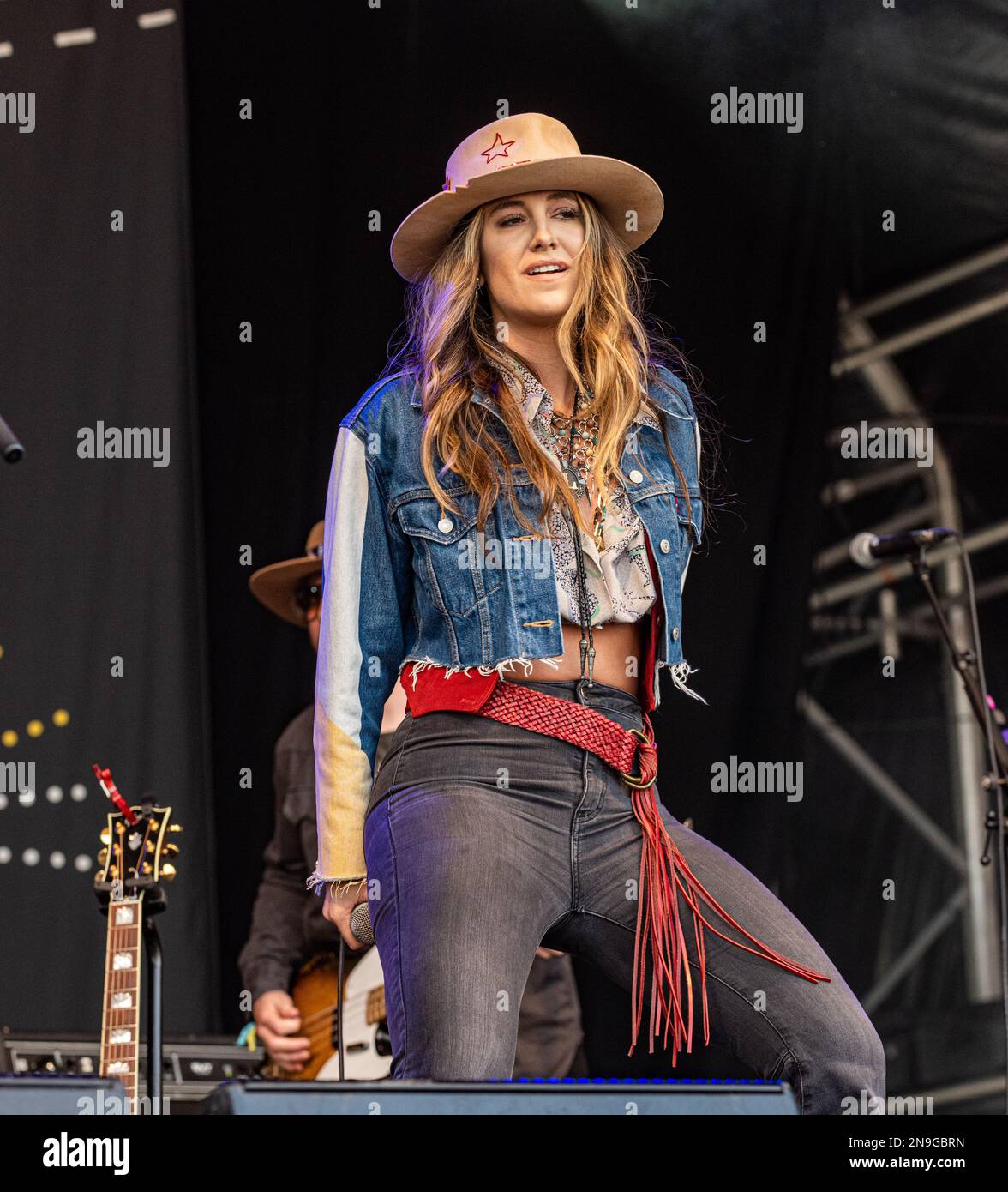 Lainey Wilson Live in concert Stock Photo - Alamy