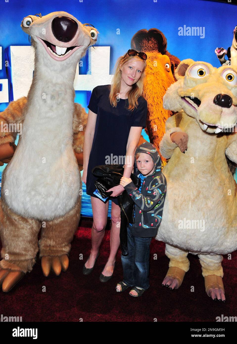 Jade Parfitt, Jackson Parfitt arrives at the Ice Age 4 Continental ...