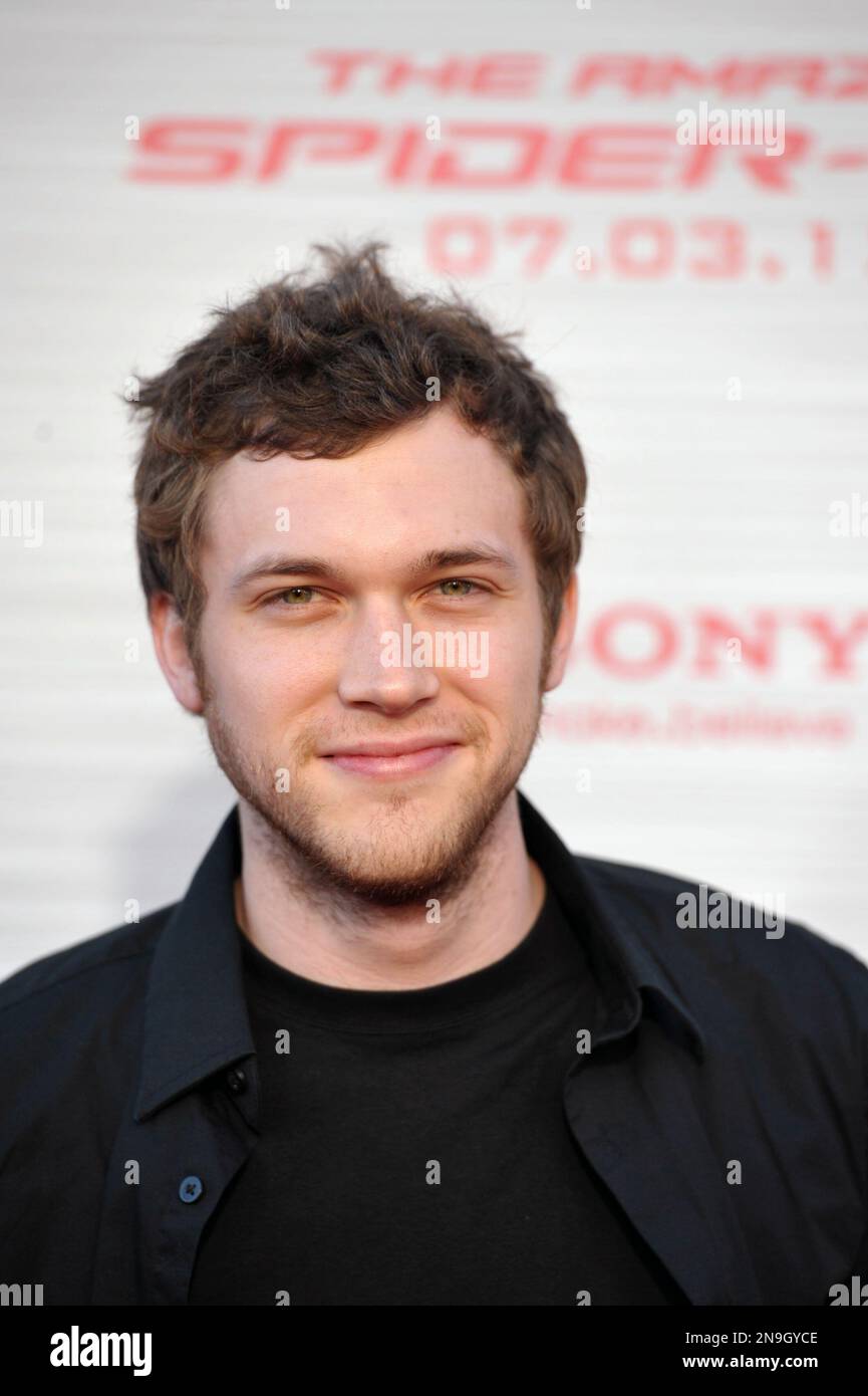 Phillip Phillips attends the world premiere of "The Amazing Spider-Man ...