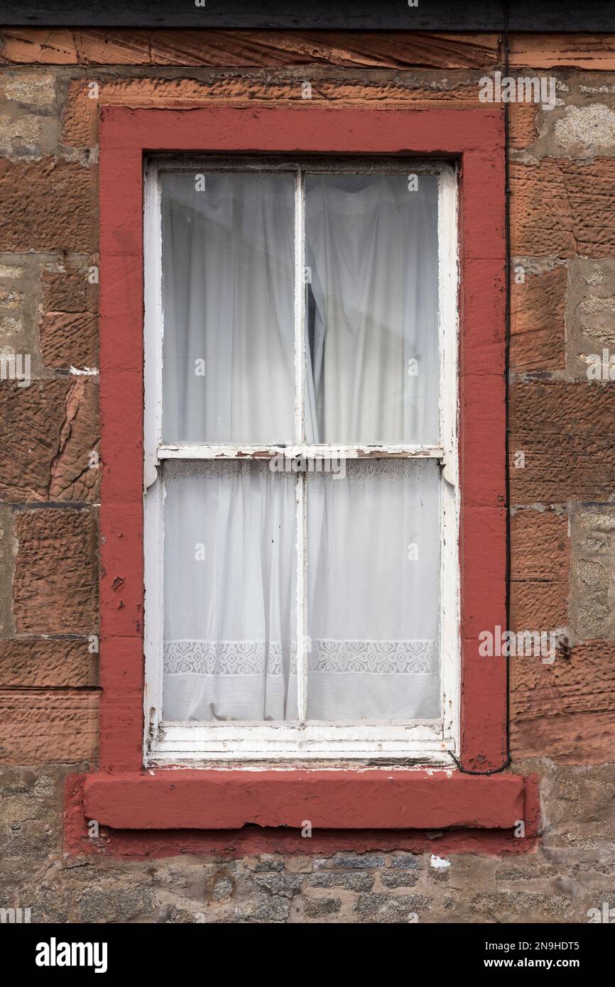 Run down window hi-res stock photography and images - Alamy