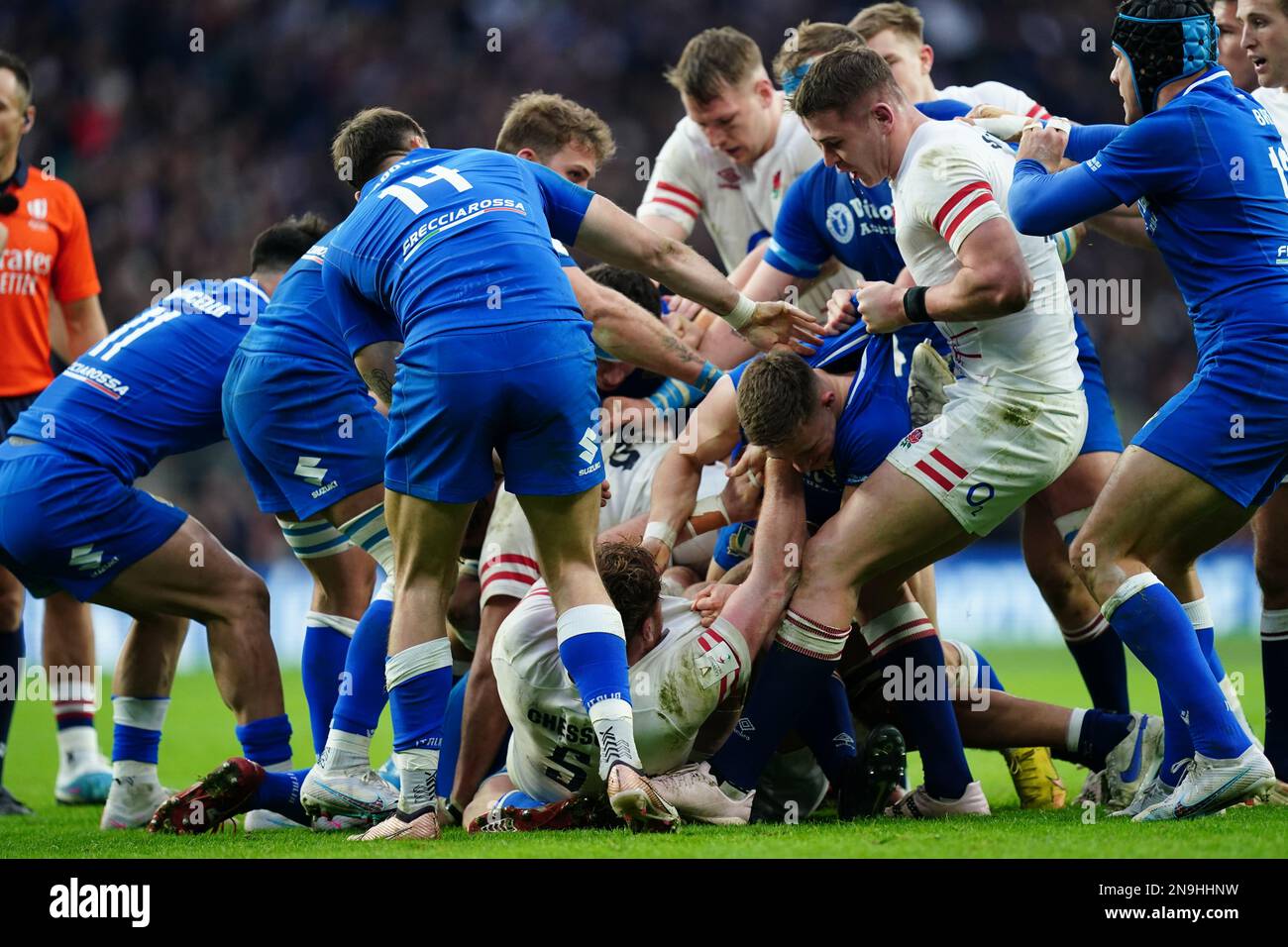 Melee rugby hi-res stock photography and images - Alamy