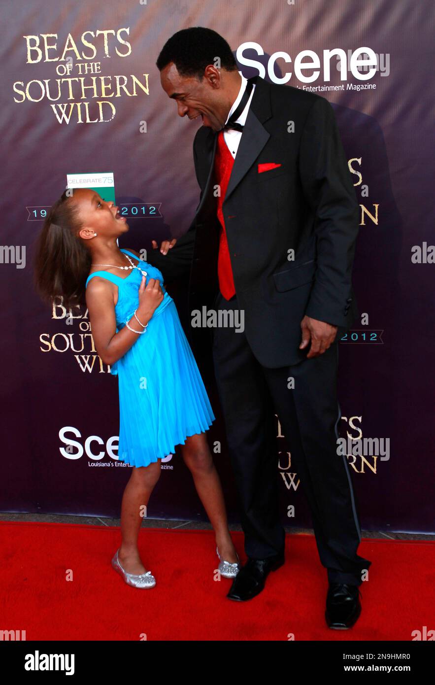 Actress Quvenzhané Wallis and actor Dwight Henry arrive at the movie ...