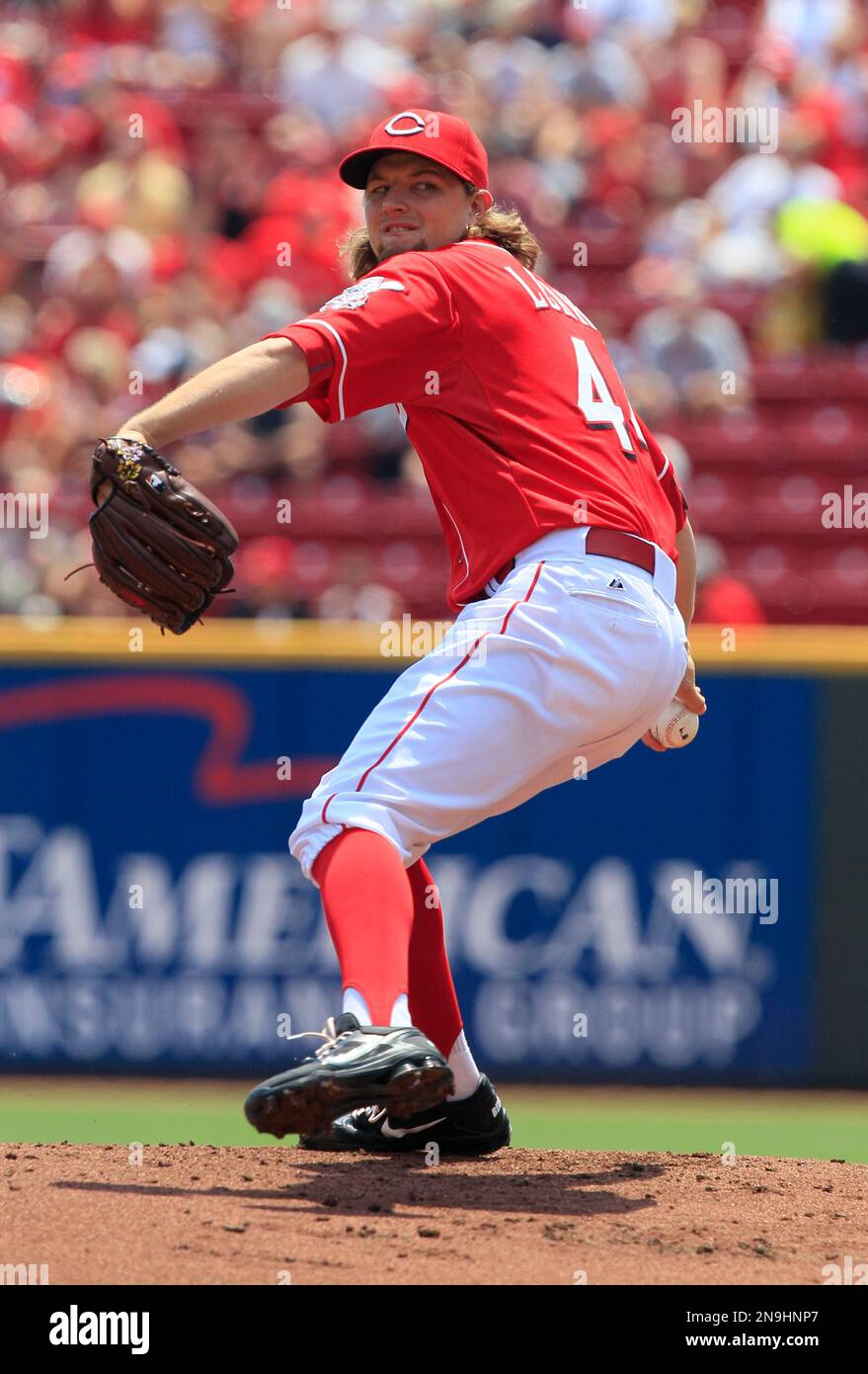 Cincinnati Reds starting pitcher Mike Leake in action against the ...