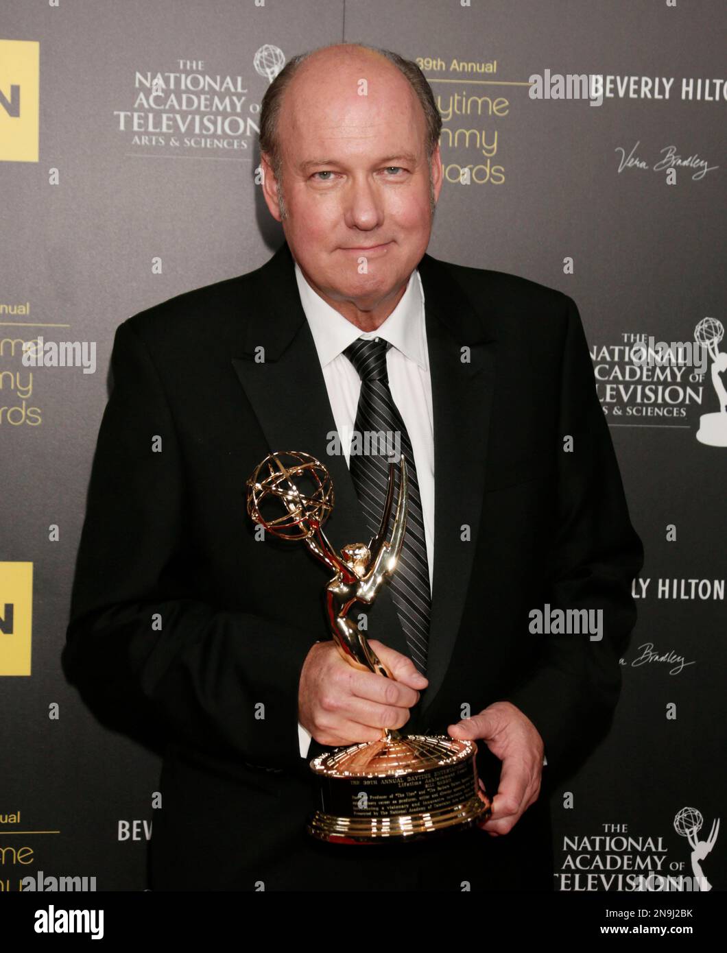 Bill Geddie poses backstage with the lifetime achievement award at the ...