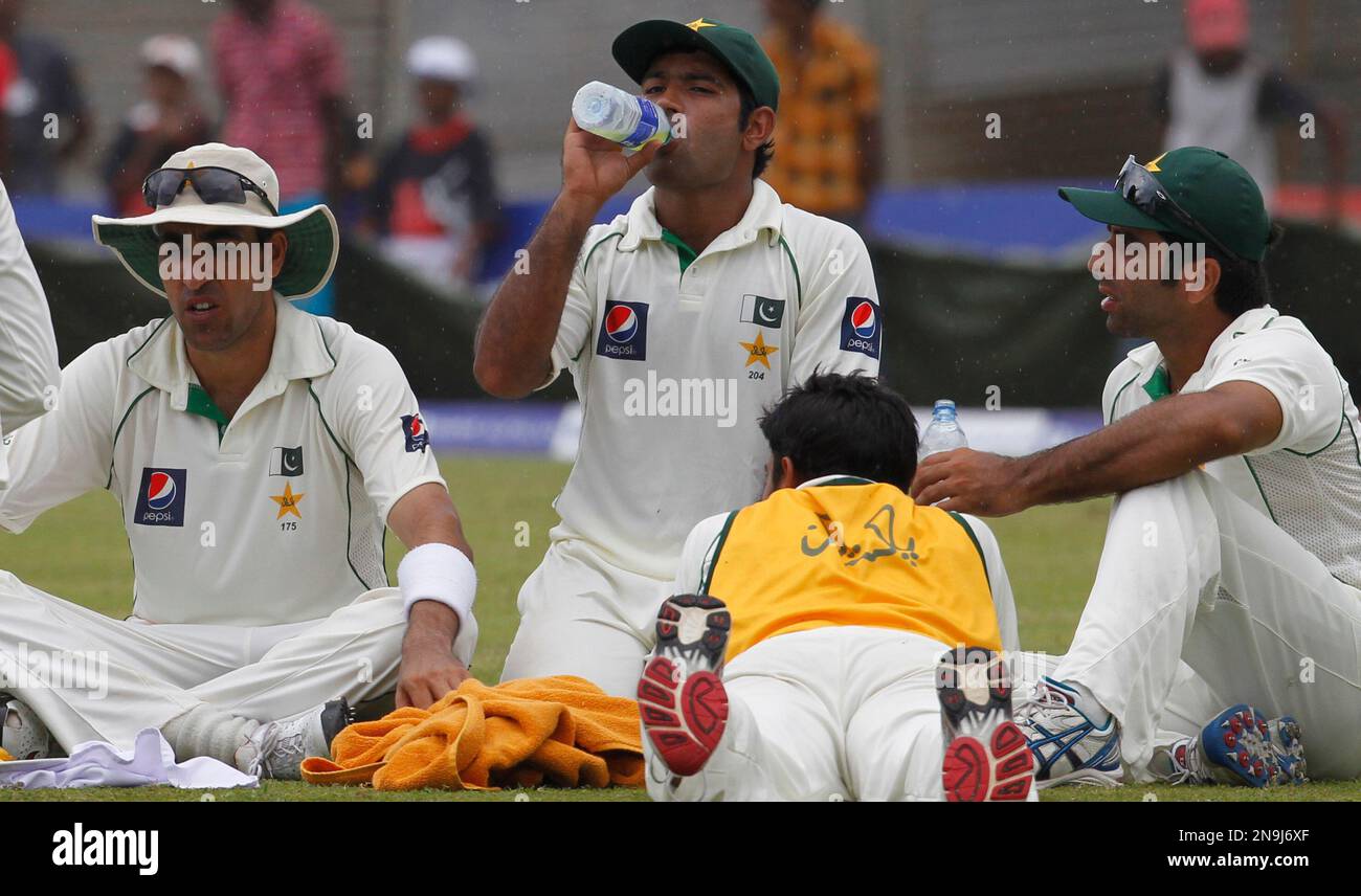 Pakistan's crickters, from left., Umar Gul, Asad Shafiq, and Taufeeq ...