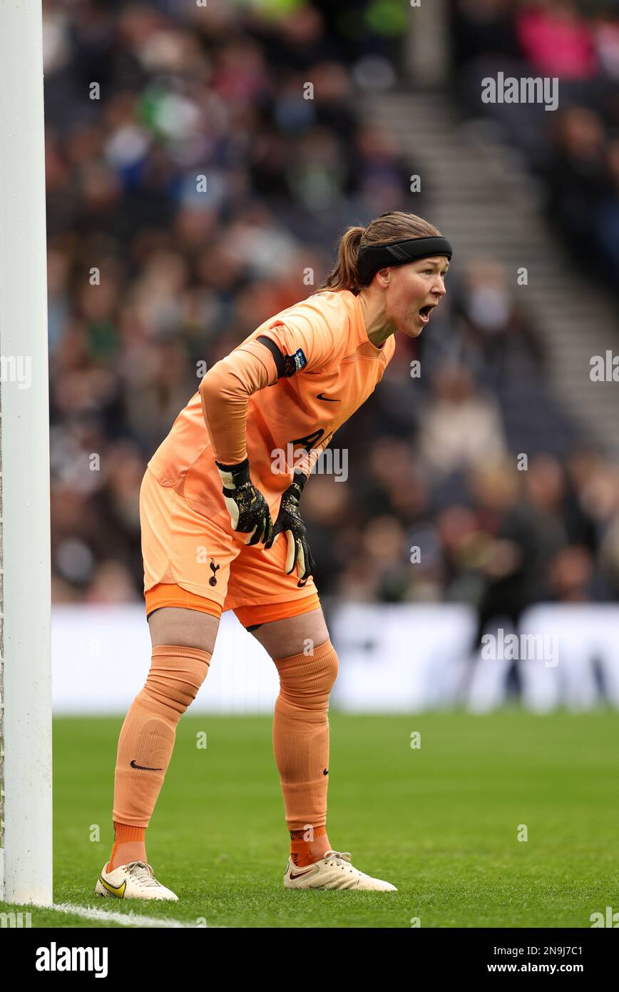 Tottenham hotspur football club goalkeeper hi-res stock photography and ...