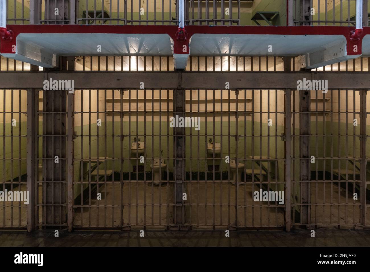 Cell in alcatraz san hi-res stock photography and images - Alamy