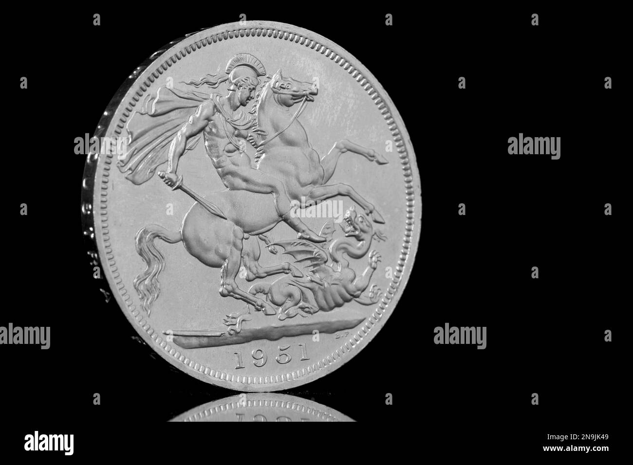 Reverse side of a 1951 Festival Of Britain Five Shilling coin featuring ...