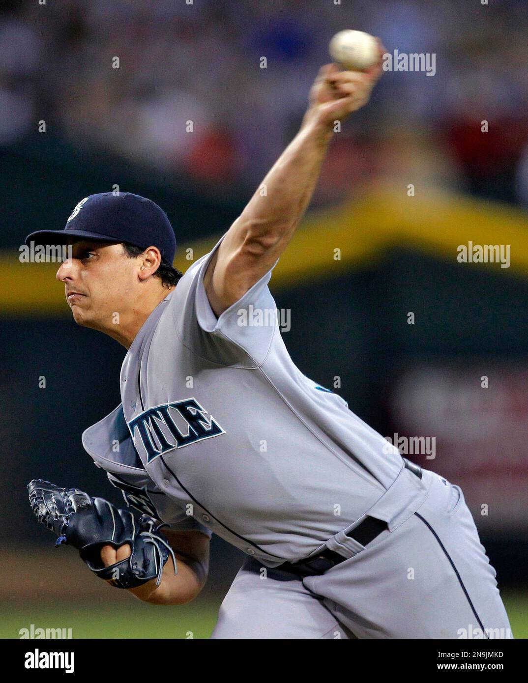 Seattle Mariners pitcher Jason Vargas delivers against the Arizona ...