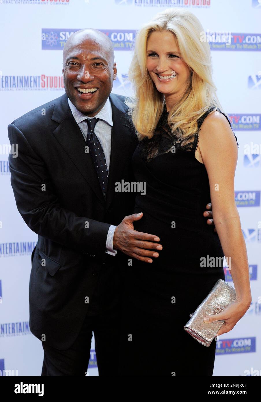 Byron Allen, head of Entertainment Studios, and his wife Jennifer Lucas ...