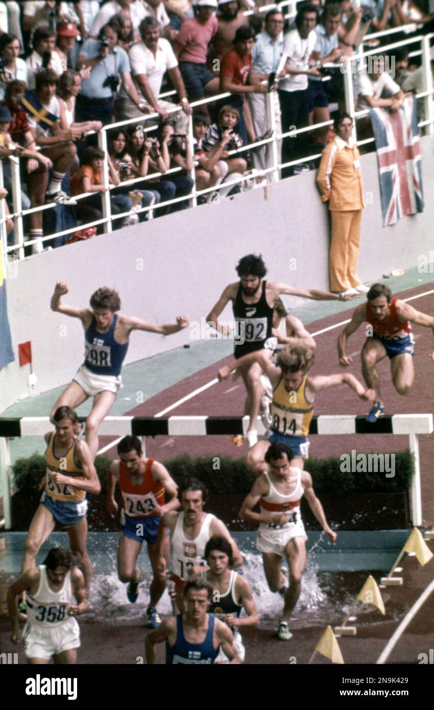 The final of the Steeplechase event at the Summer Olympic Games in ...
