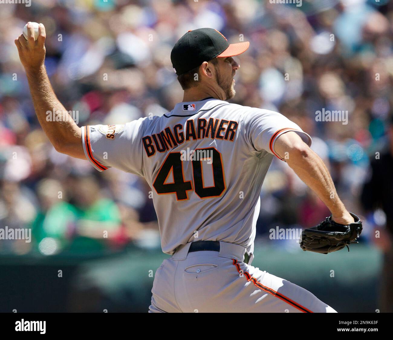 San Francisco Giants starter Madison Bumgarner delivers a pitch during ...