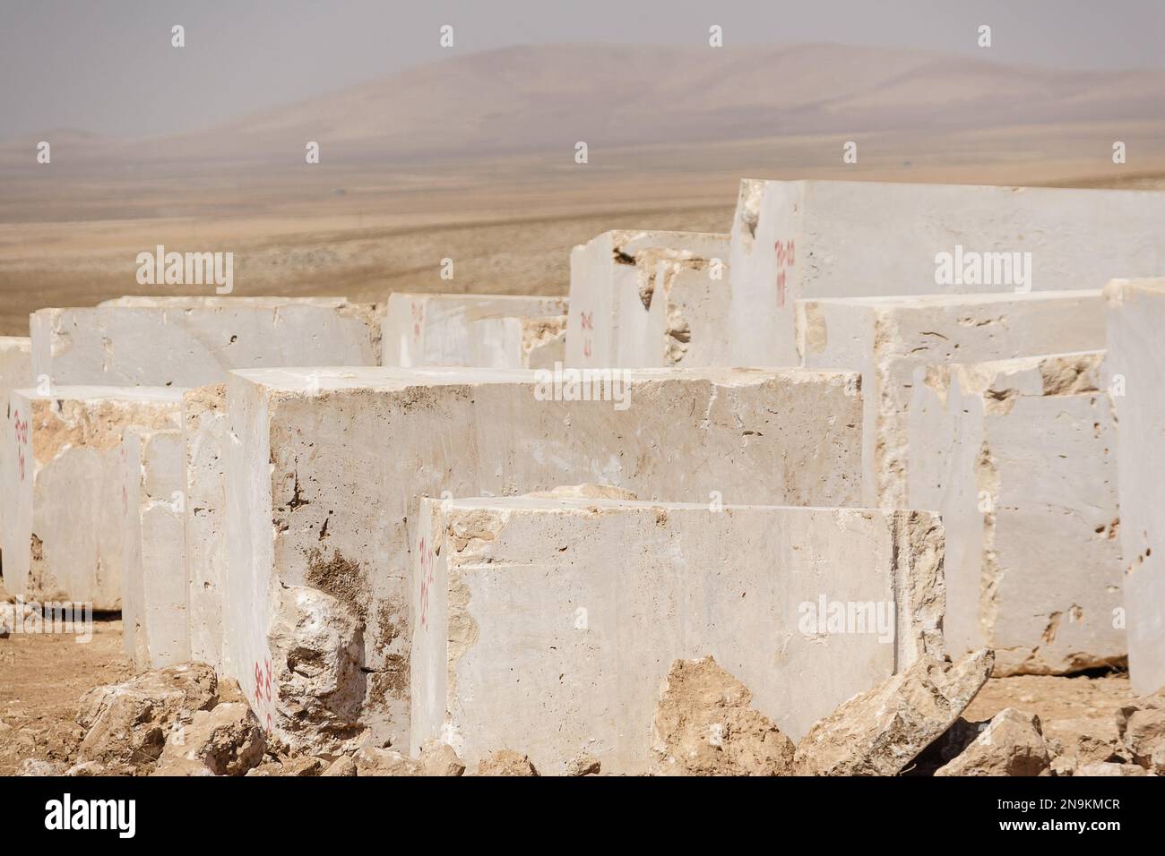 Travertine blocks hi-res stock photography and images - Alamy