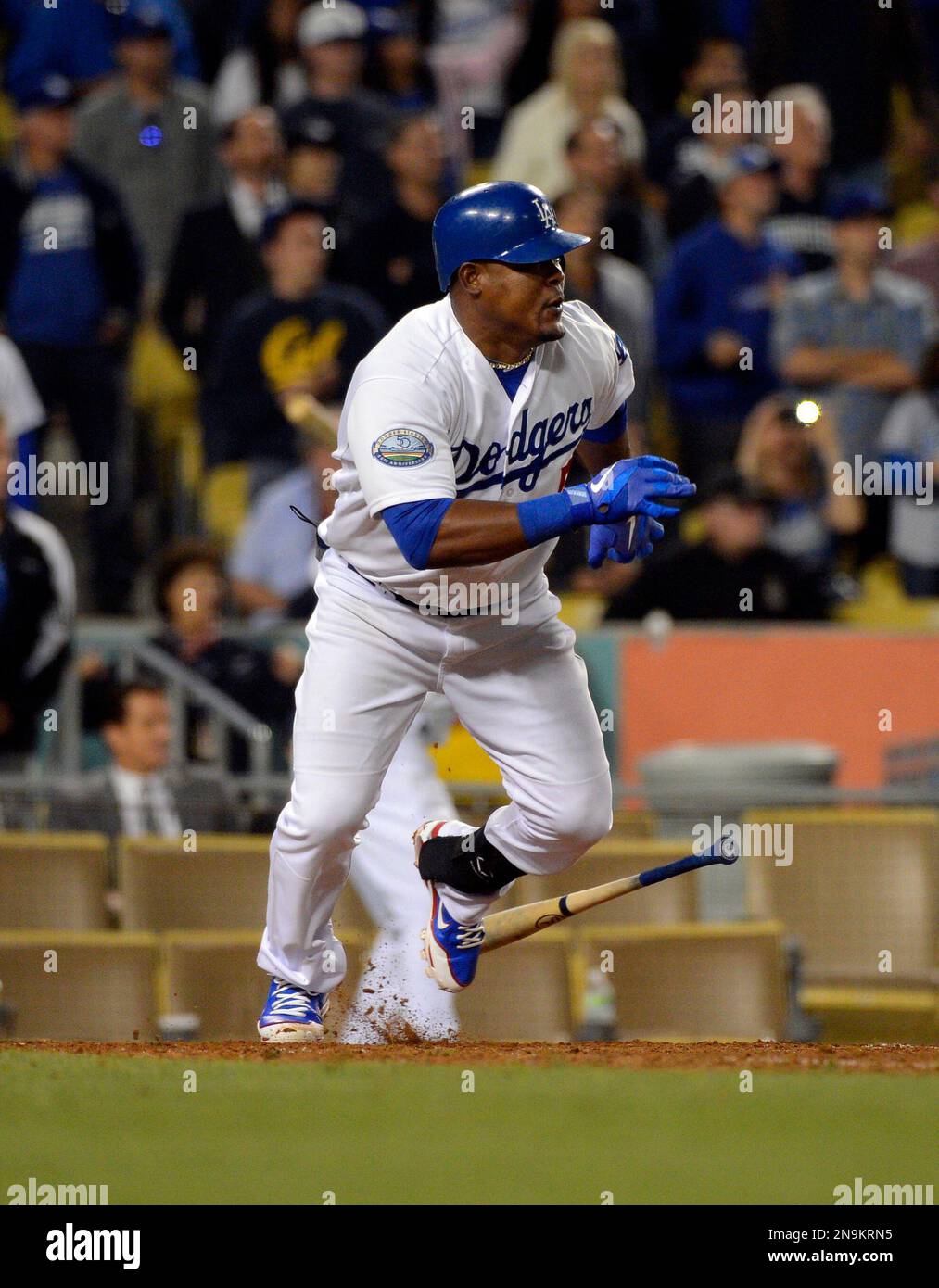 Los Angeles Dodgers' Juan Uribe runs to first during their baseball ...