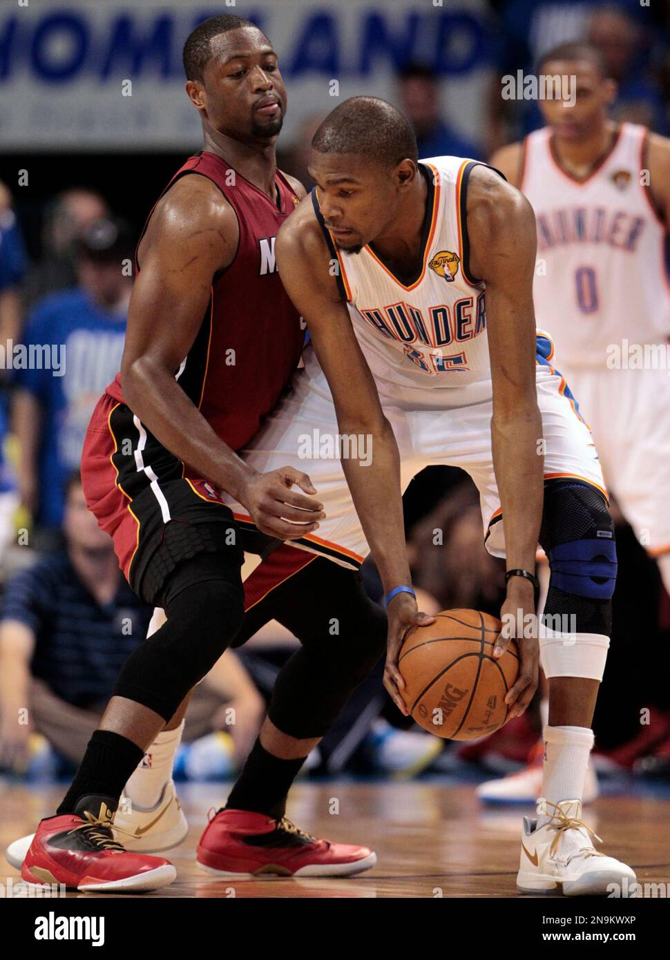 Miami Heat shooting guard Dwyane Wade (3) defends Oklahoma City Thunder ...