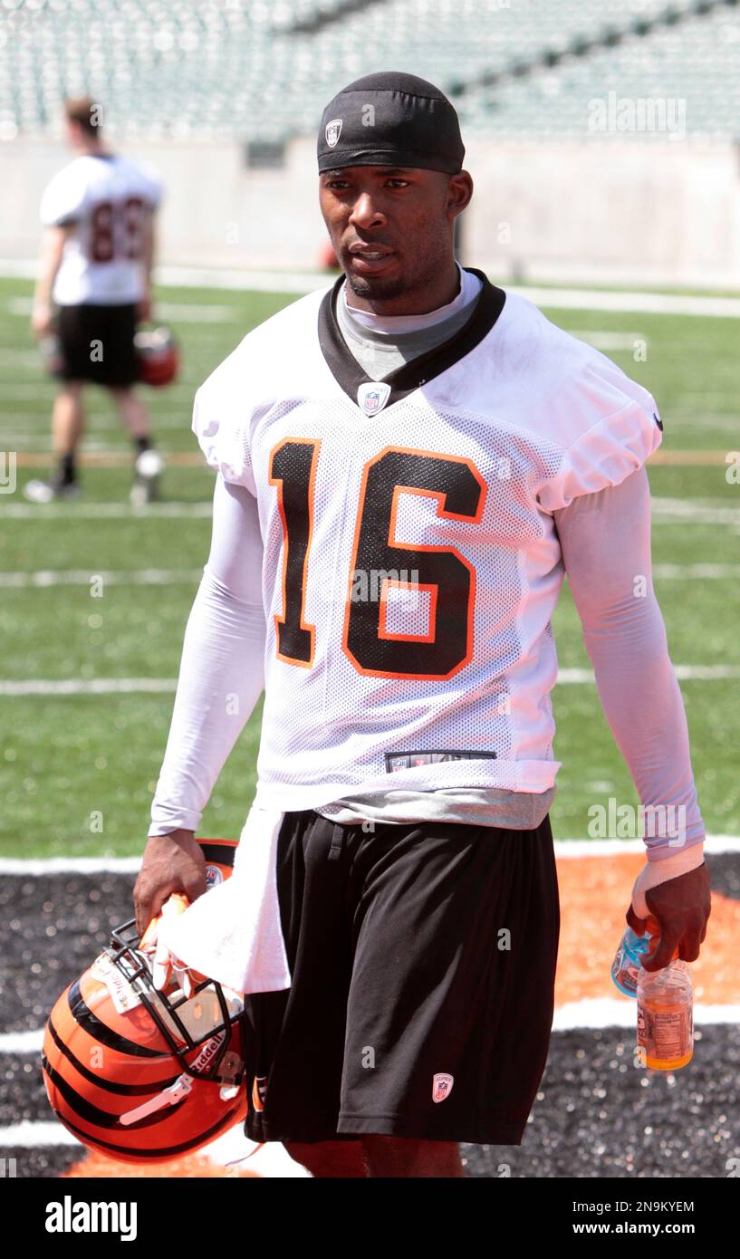 Cincinnati Bengals wide receiver Andrew Hawkins walks off the field ...
